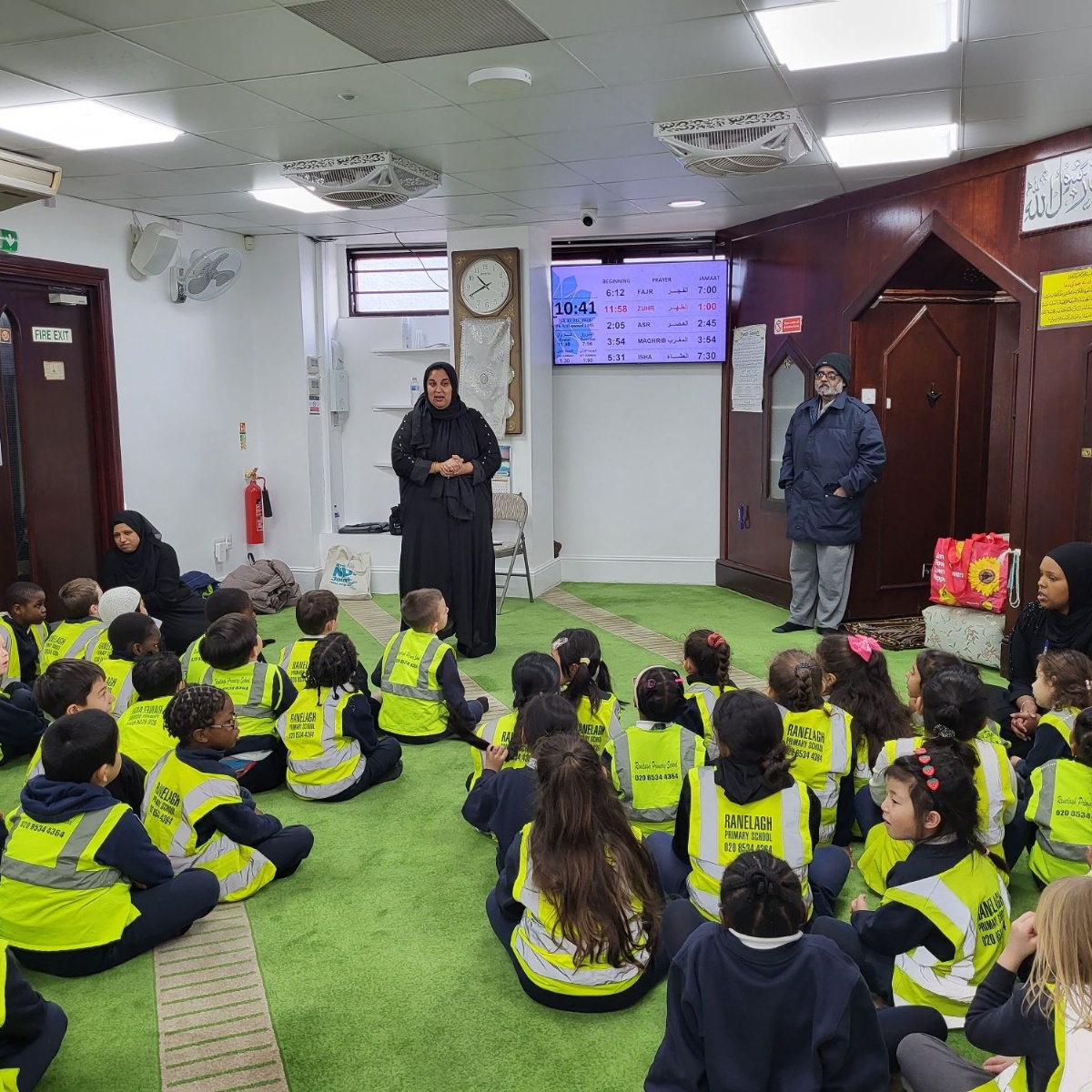 Ranelagh Primary School - KS1s Trip to the Mosque